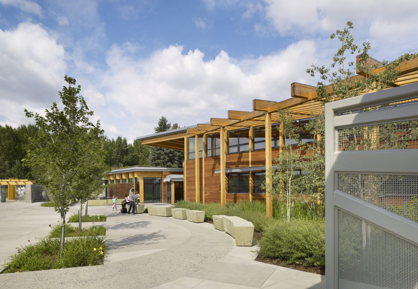 Edmonton Valley Zoo Entry and Wander - DIALOG | DIALOG