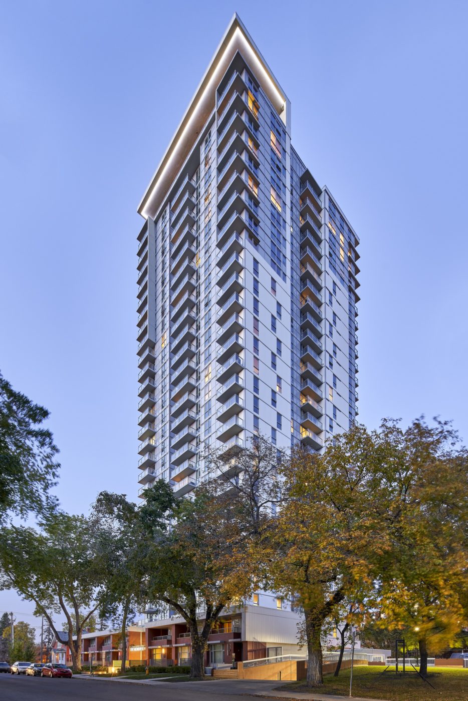 The Hendrix - DIALOG | DIALOG