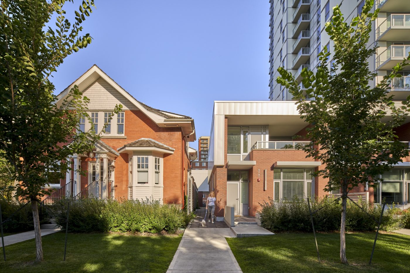 The Hendrix - DIALOG | DIALOG