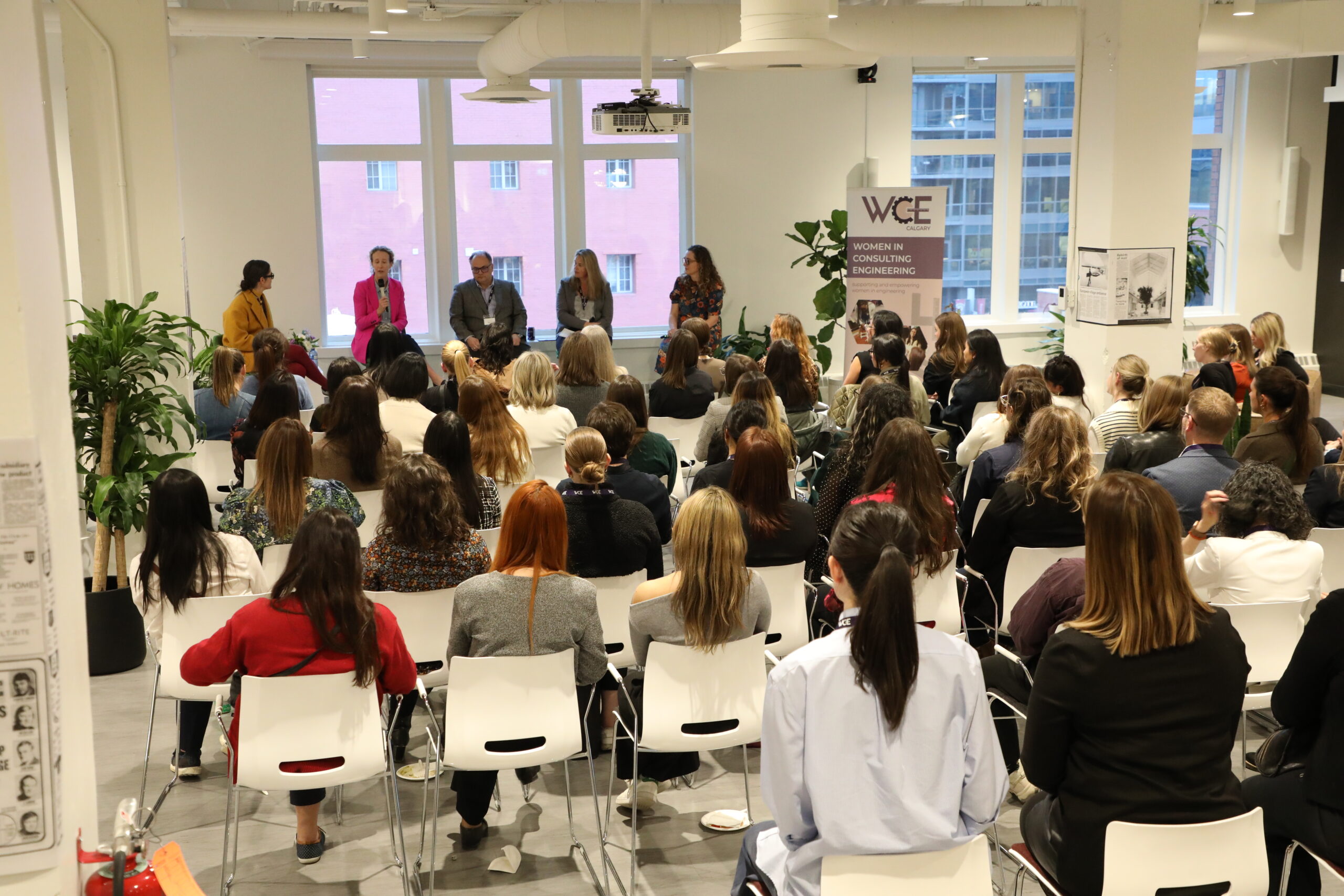 DIALOG Hosts "Rise to Lead: Accelerating in AEC” Panel | DIALOG