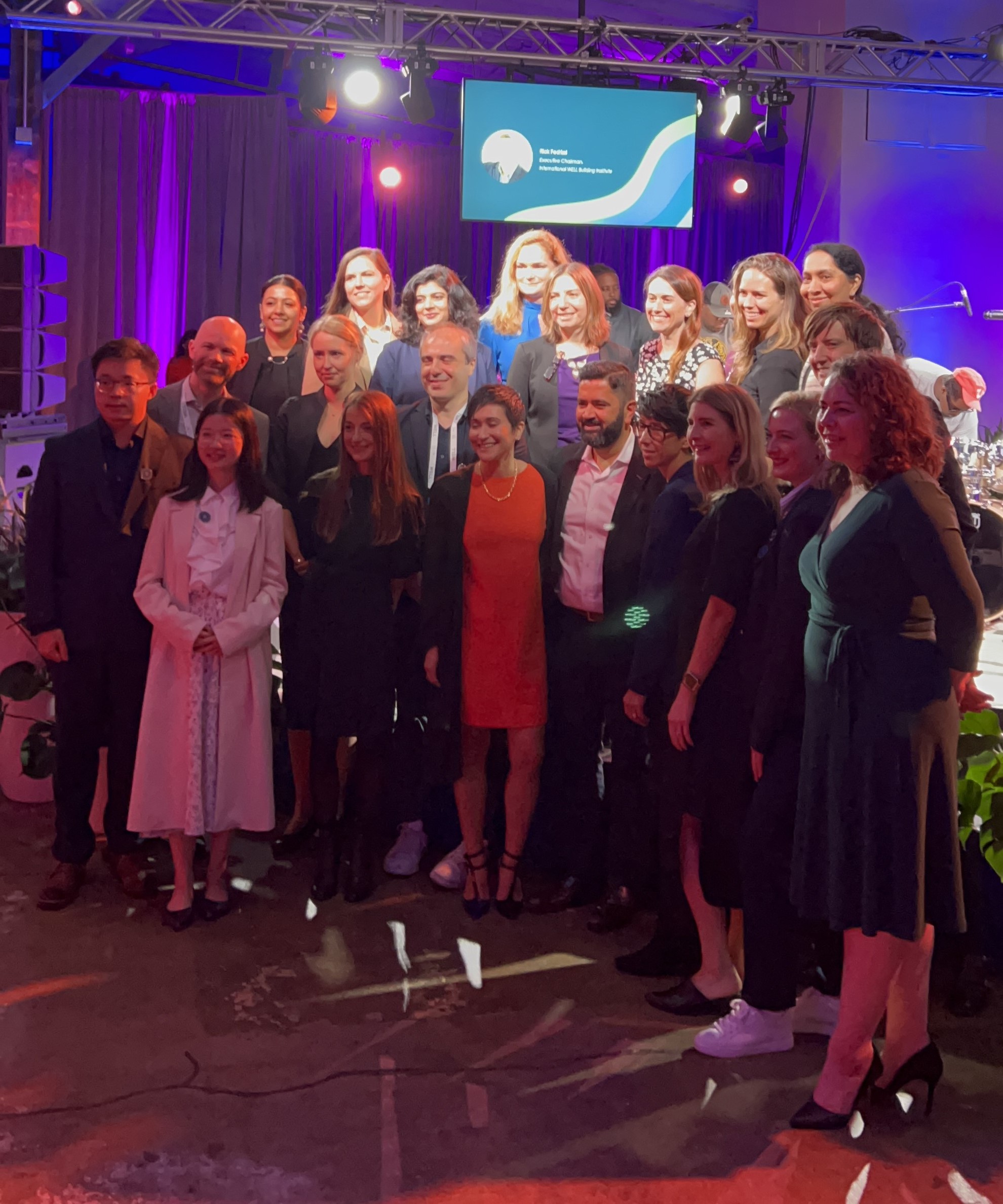 DIALOG Partner Mara Baum Accepts Americas Regional Leader Award at The ...