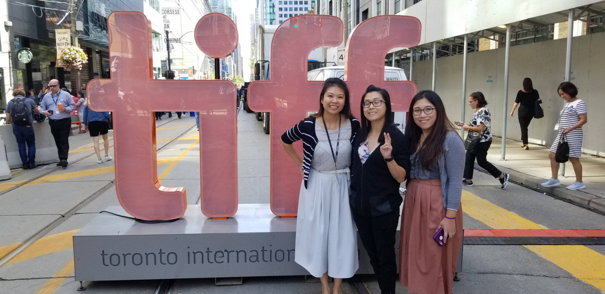 Toronto - DIALOG | DIALOG