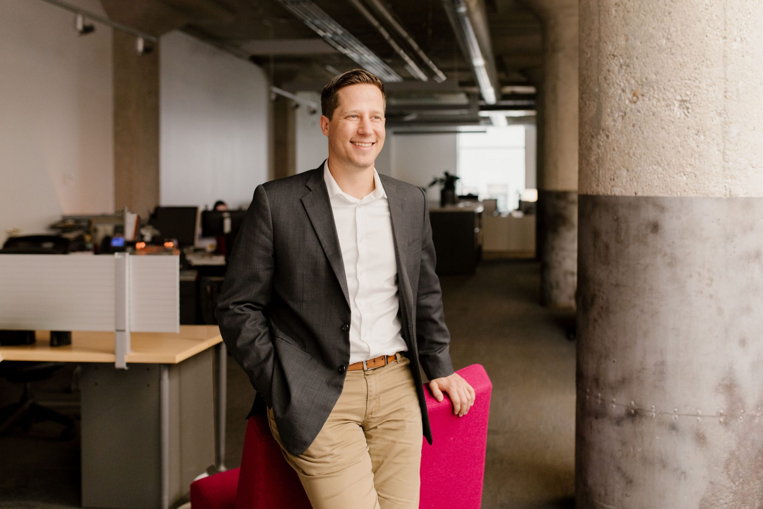 Chris Barr - DIALOG | DIALOG